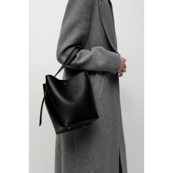 Zara | Bags | Zara Bucket Bag | Poshmark